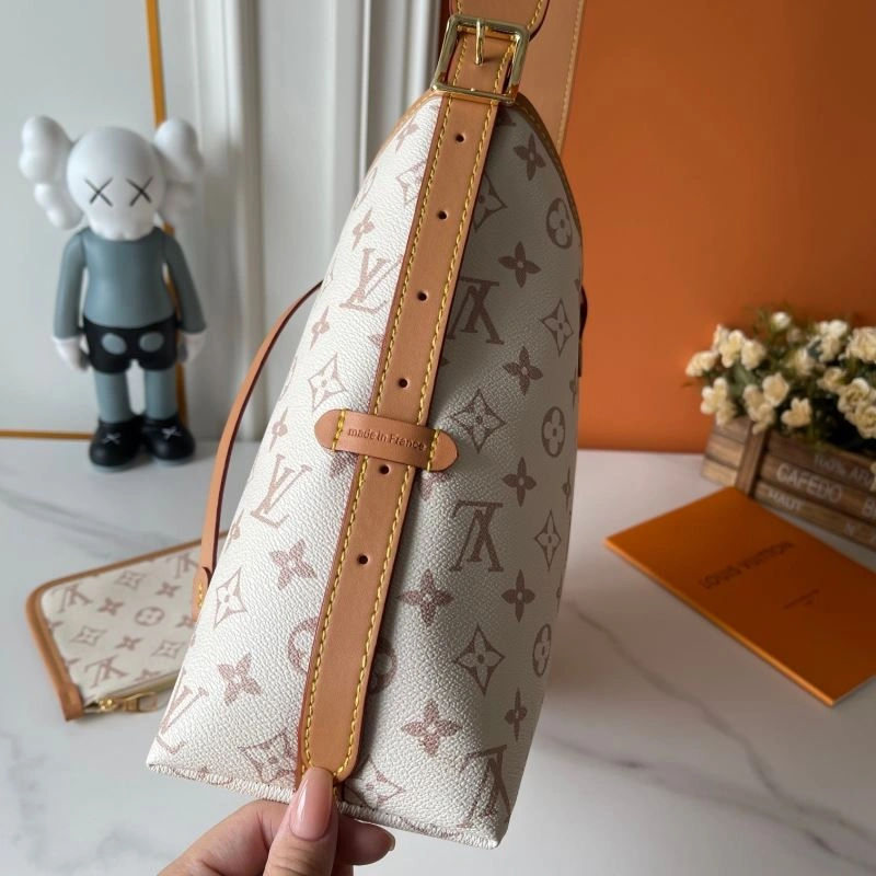 Factory-made Louis Vuitton Shopping Bags