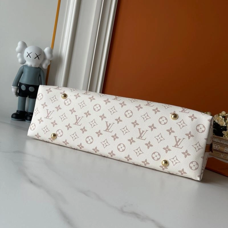 Bargain Louis Vuitton Shopping Bags