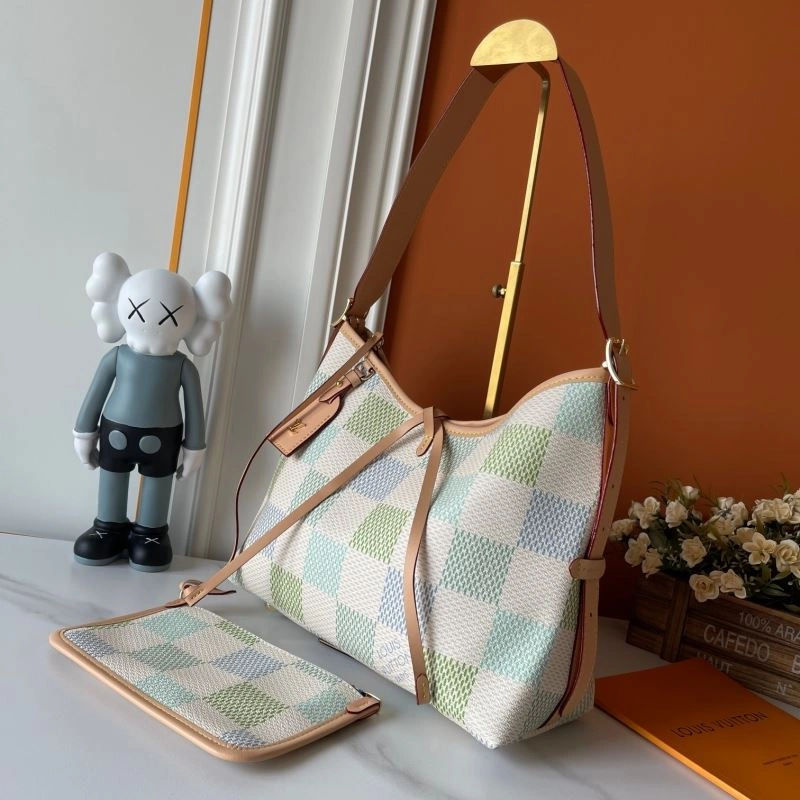 Reasonably priced Louis Vuitton Shopping Bags