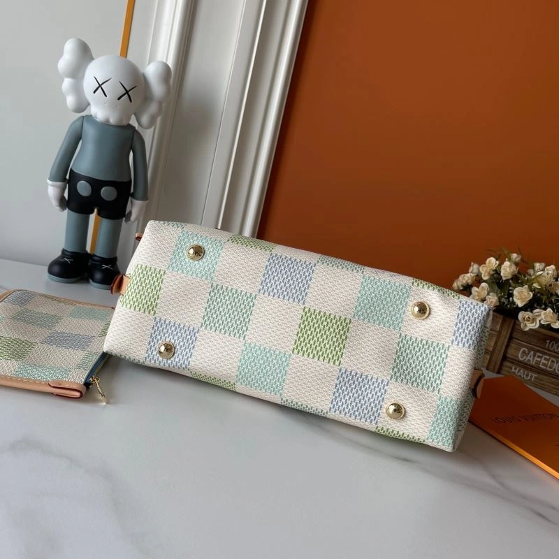 Reasonably priced Louis Vuitton Shopping Bags