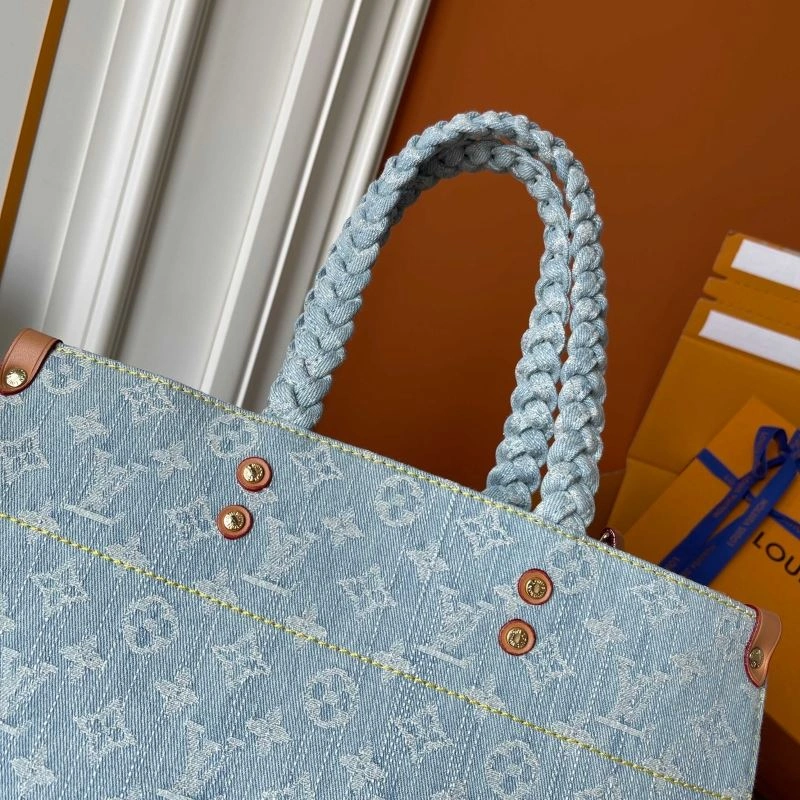 Low-cost Louis Vuitton Shopping Bags