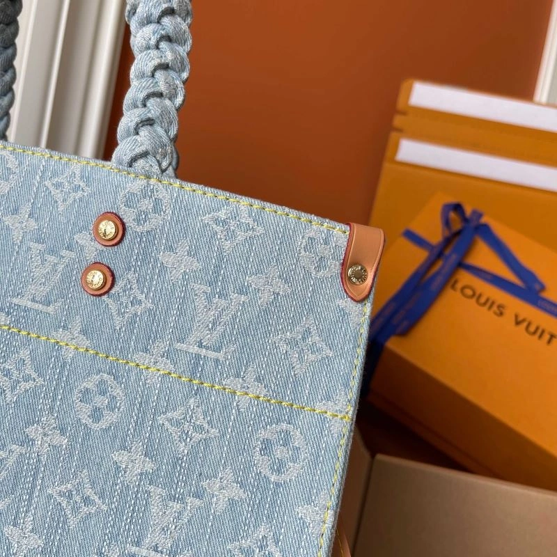 Low-cost Louis Vuitton Shopping Bags
