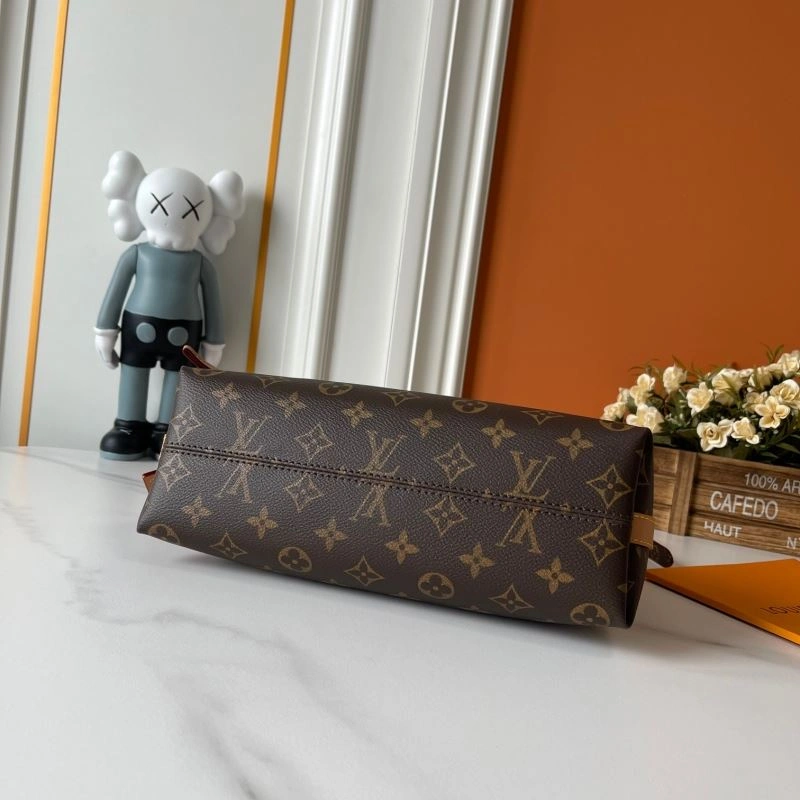 Value-priced Louis Vuitton Shopping Bags