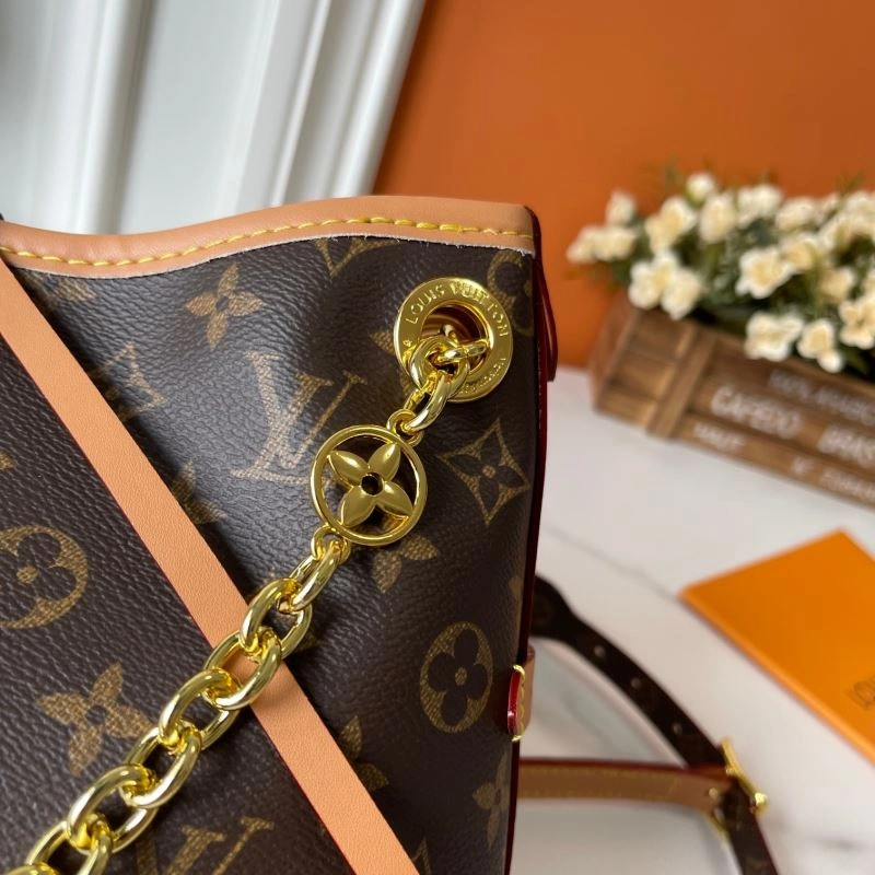 Value-priced Louis Vuitton Shopping Bags