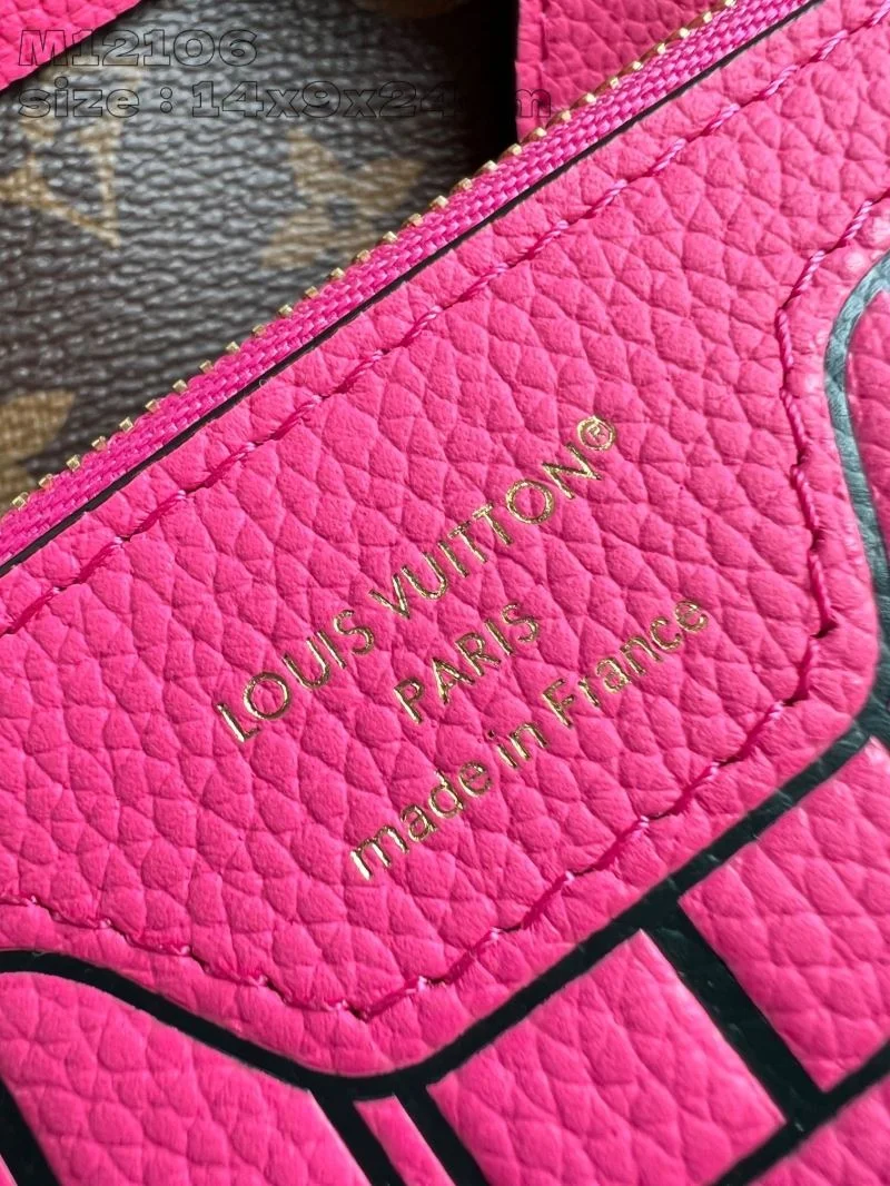 Low-cost Louis Vuitton Shopping Bags