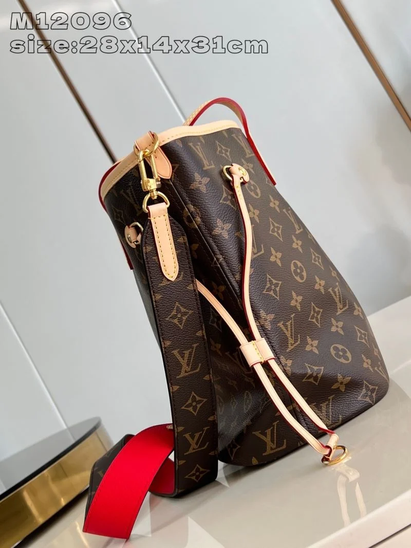 Indistinguishable Louis Vuitton Shopping Bags