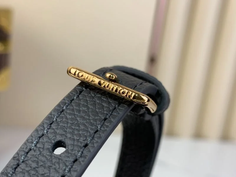 Top mirror Louis Vuitton Shopping Bags