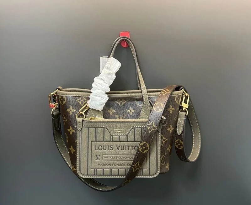 Louis Vuitton Shopping Bags