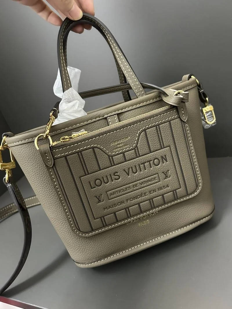 High accuracy Louis Vuitton Shopping Bags