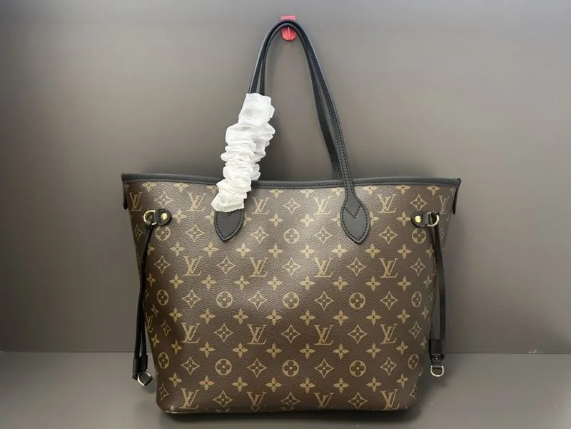 Low-cost Louis Vuitton Shopping Bags
