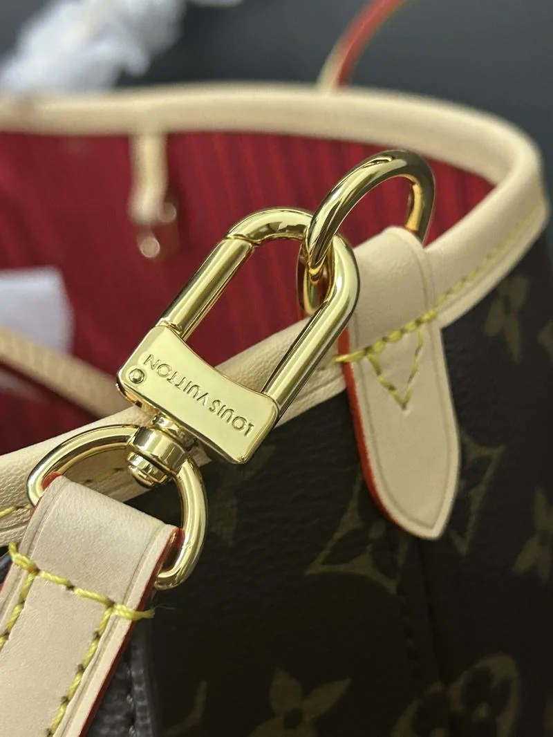 Mirror quality Louis Vuitton Shopping Bags
