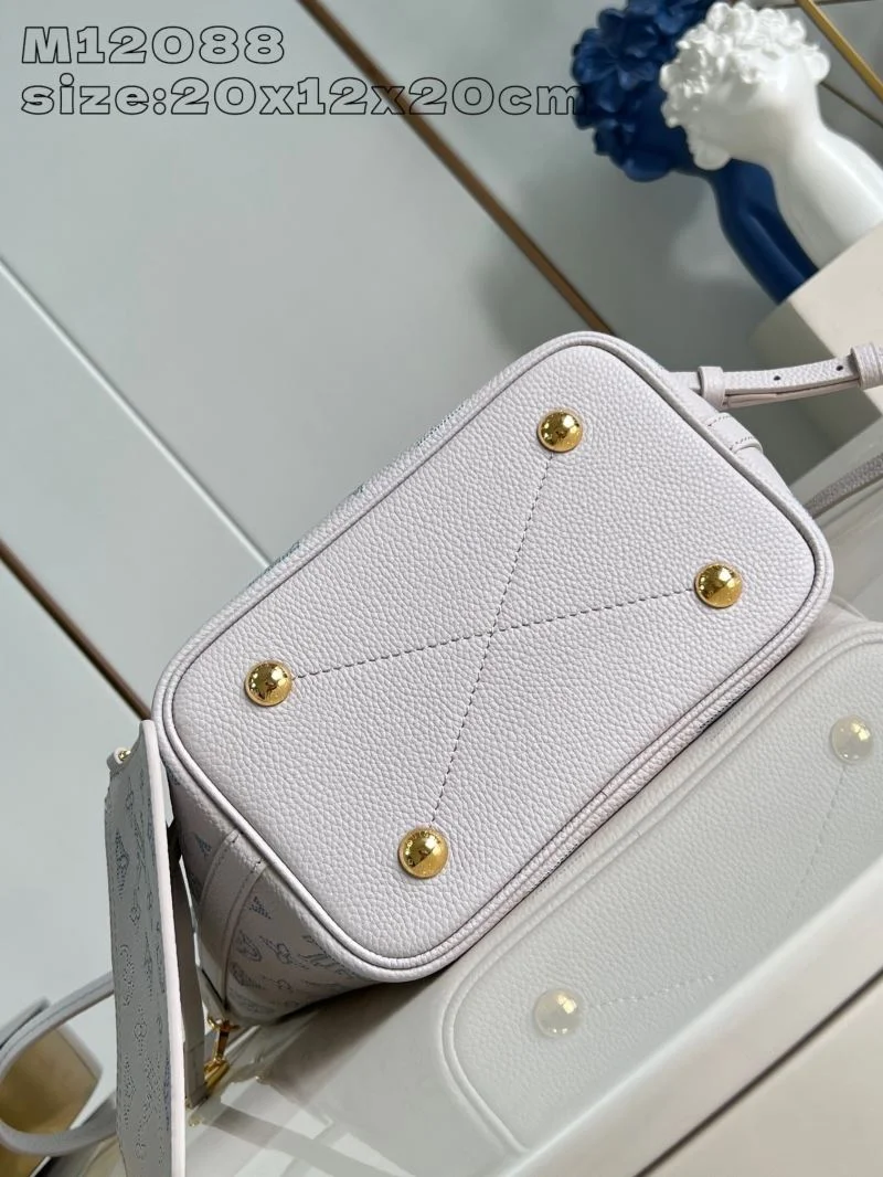 Bargain Louis Vuitton Shopping Bags