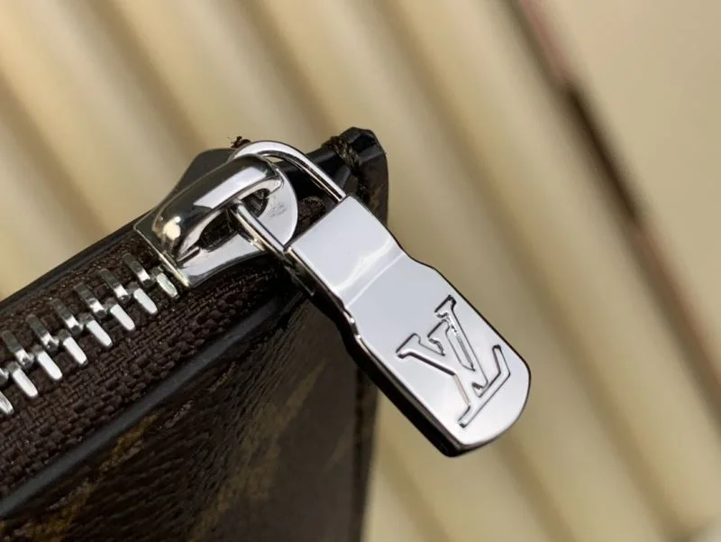 Cut-rate Louis Vuitton Shopping Bags