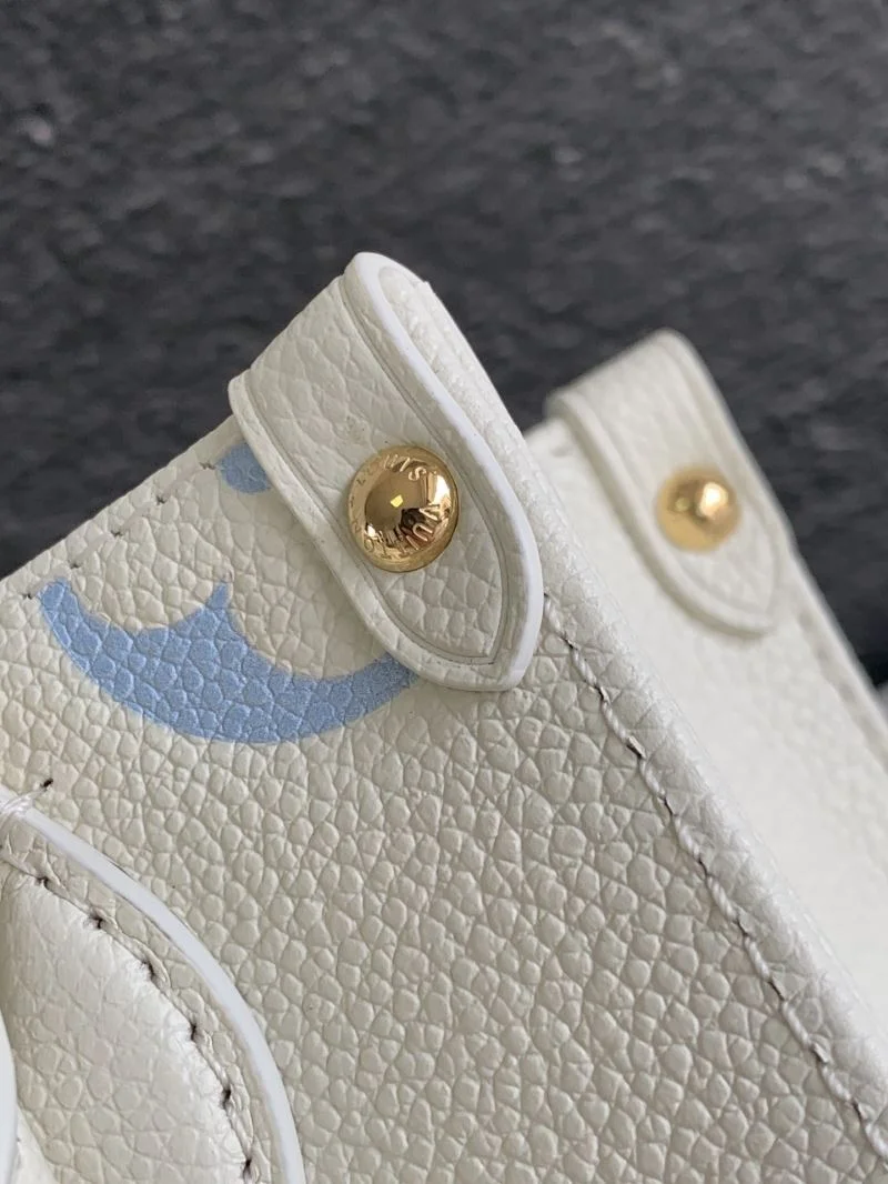Value-priced Louis Vuitton Shopping Bags