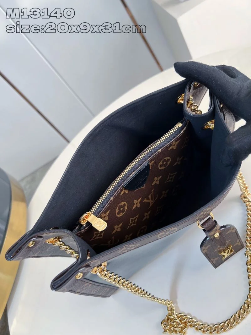 Top mirror Louis Vuitton Shopping Bags