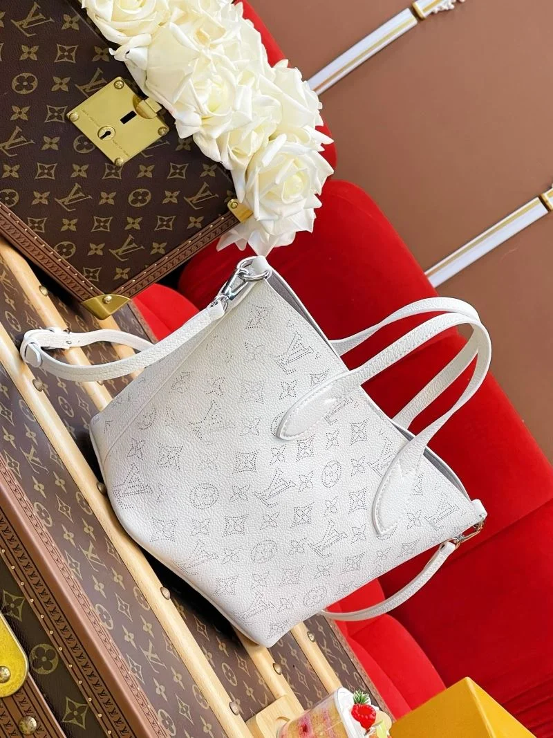 Reasonably priced Louis Vuitton Shopping Bags