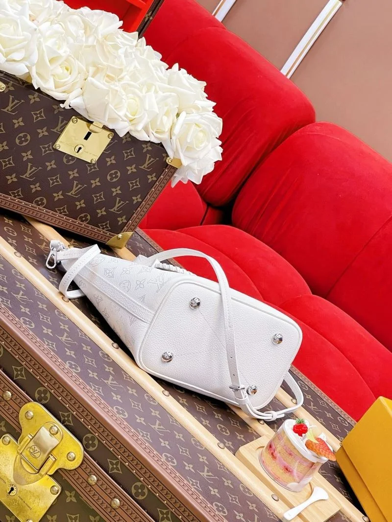 Reasonably priced Louis Vuitton Shopping Bags