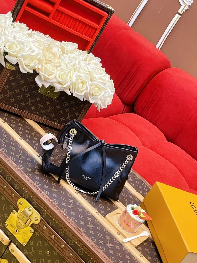 Louis Vuitton Shopping Bags
