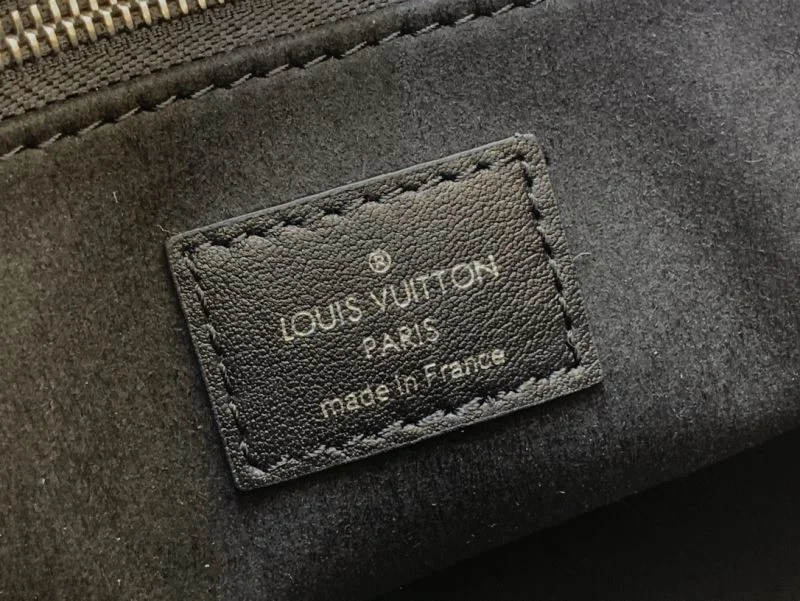 Exact replica Louis Vuitton Shopping Bags
