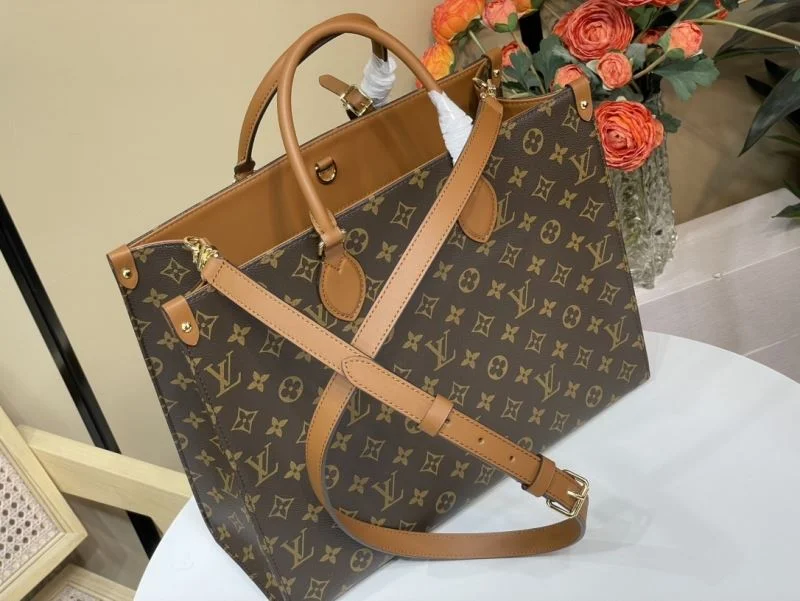 Indistinguishable Louis Vuitton Shopping Bags