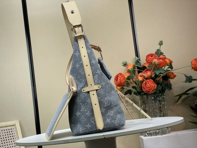 Top mirror Louis Vuitton Shopping Bags
