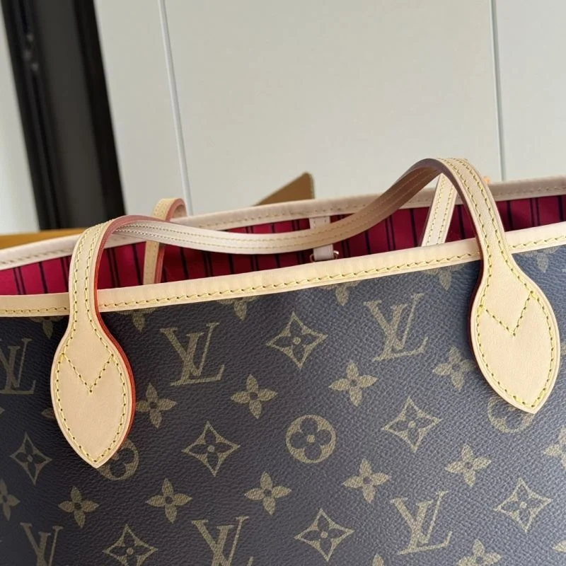 Perfect replica Louis Vuitton Shopping Bags