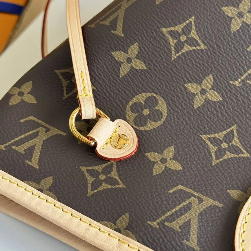 Perfect replica Louis Vuitton Shopping Bags