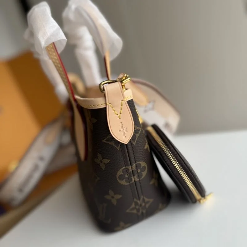 High accuracy Louis Vuitton Shopping Bags