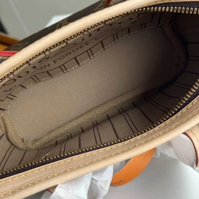 High accuracy Louis Vuitton Shopping Bags