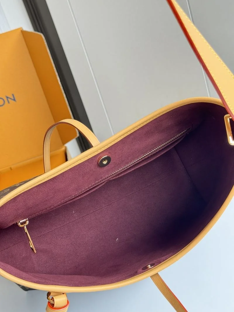 Top mirror Louis Vuitton Shopping Bags