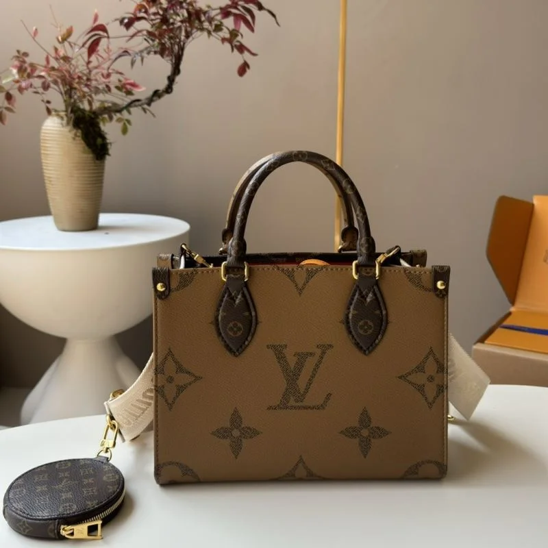 Accurate model Louis Vuitton Shopping Bags