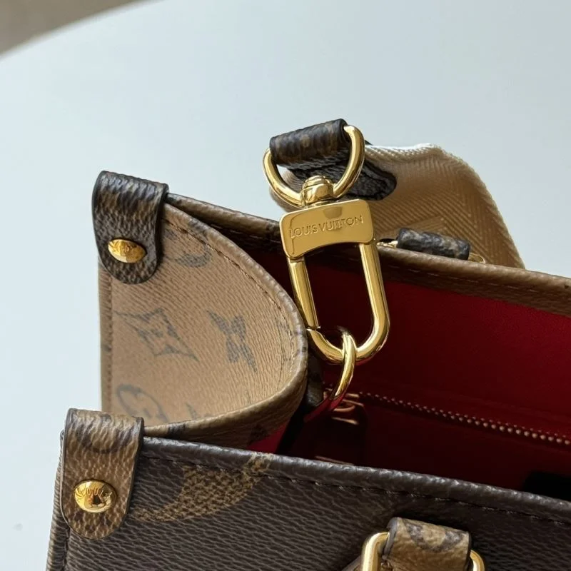 Accurate model Louis Vuitton Shopping Bags