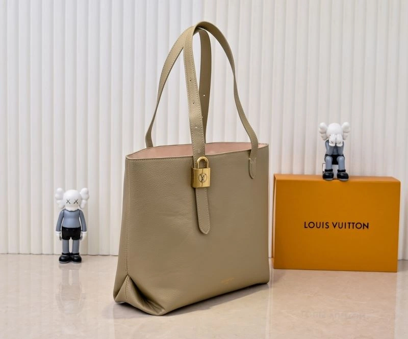 Bargain Louis Vuitton Shopping Bags