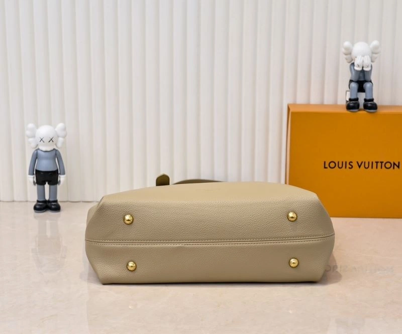 Bargain Louis Vuitton Shopping Bags