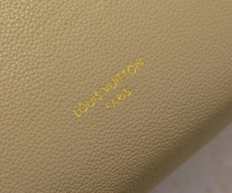 Bargain Louis Vuitton Shopping Bags