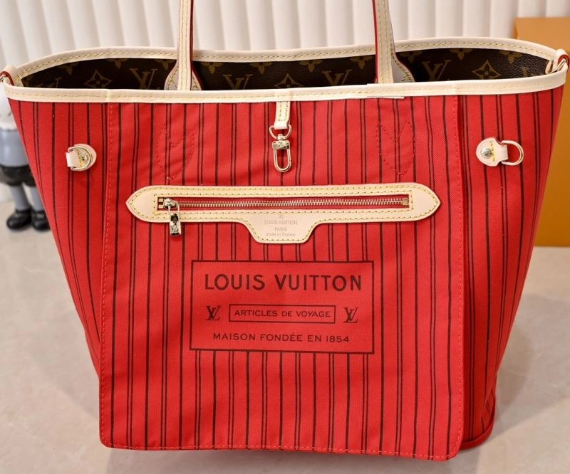 Low-cost Louis Vuitton Shopping Bags