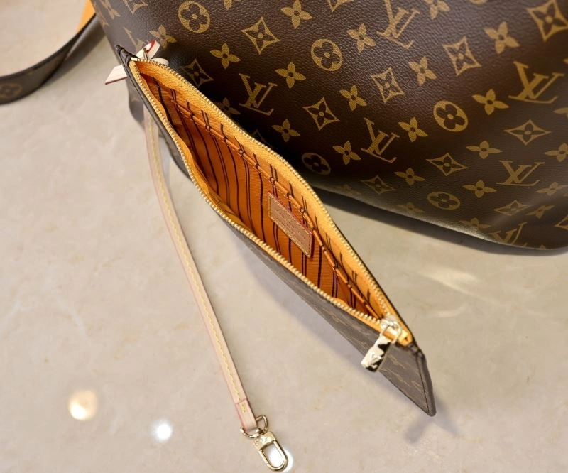 Reasonably priced Louis Vuitton Shopping Bags