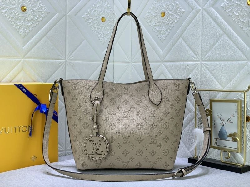Louis Vuitton Shopping Bags