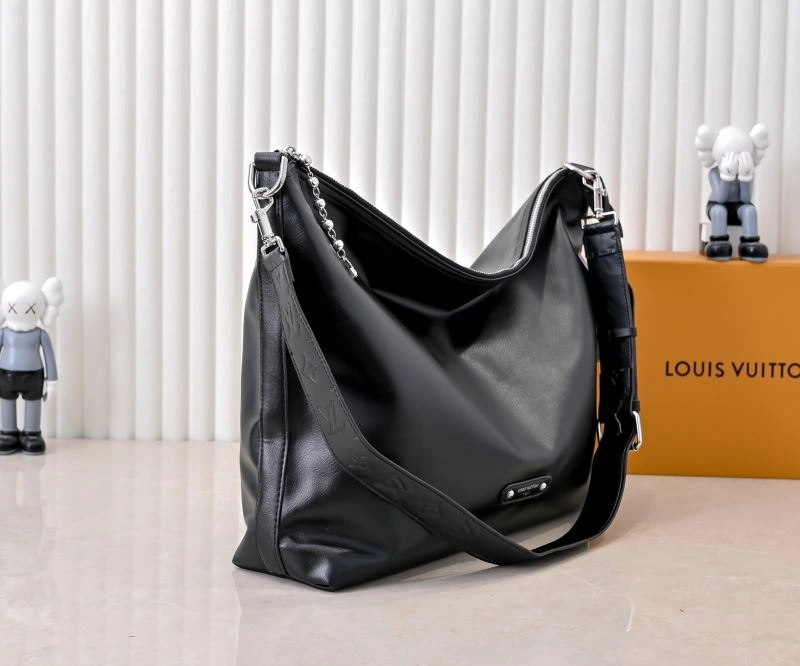 Indistinguishable Louis Vuitton Shopping Bags