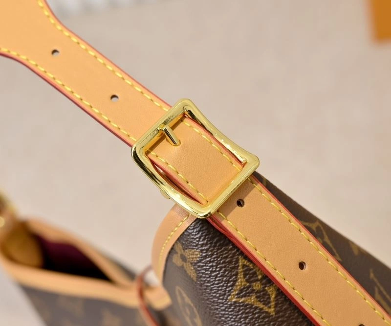 Accurate model Louis Vuitton Shopping Bags