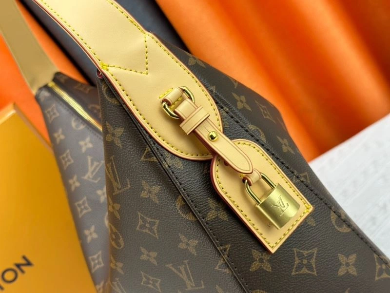Precise copy Louis Vuitton Shopping Bags