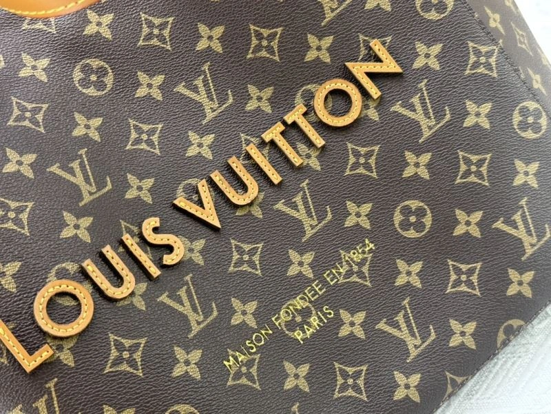 High fidelity Louis Vuitton Shopping Bags