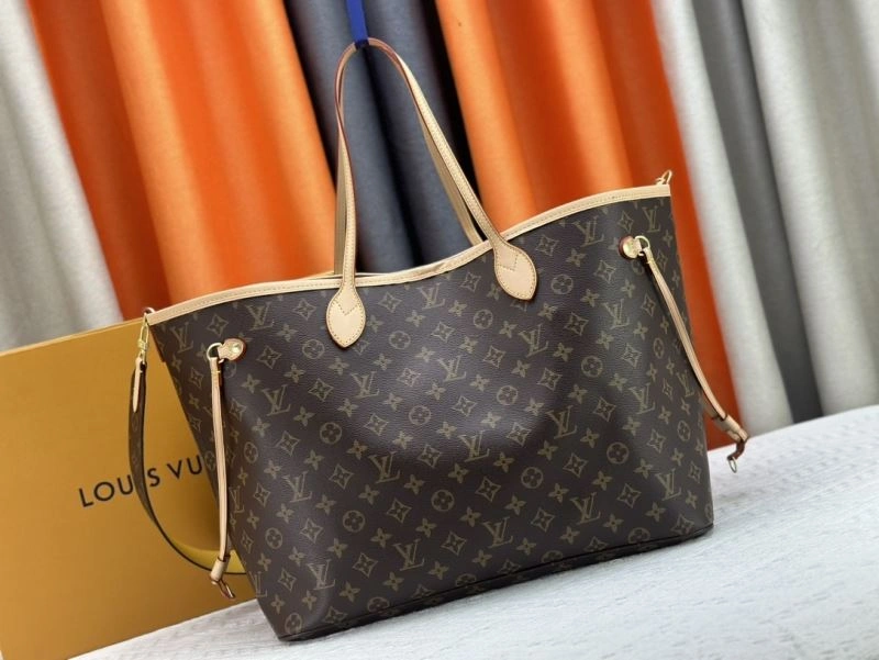 Top mirror Louis Vuitton Shopping Bags
