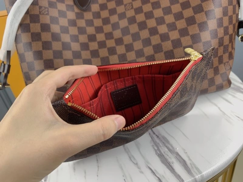 Cut-rate Louis Vuitton Shopping Bags