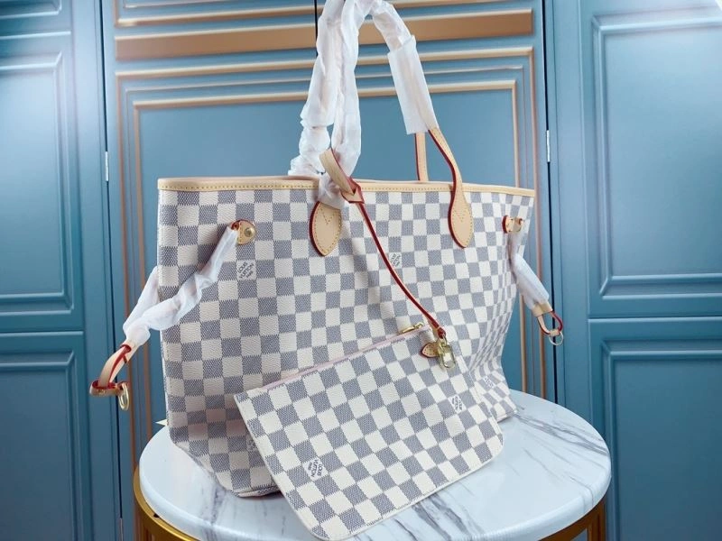 Cut-rate Louis Vuitton Shopping Bags
