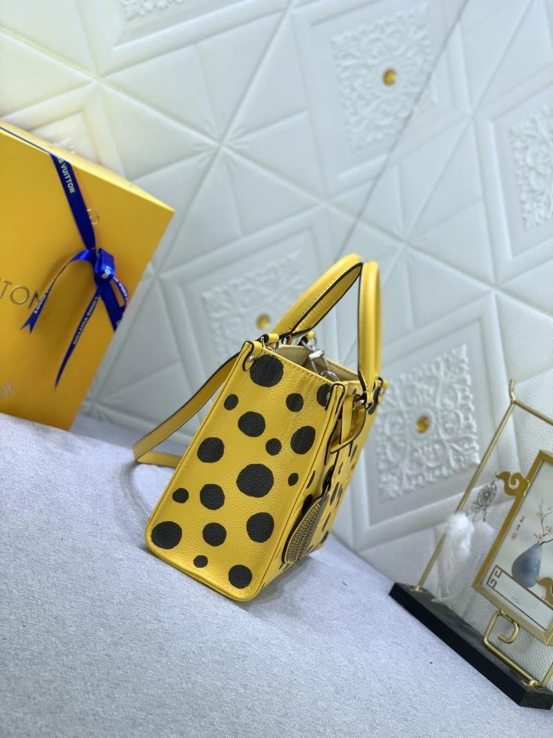 Bargain Louis Vuitton Shopping Bags
