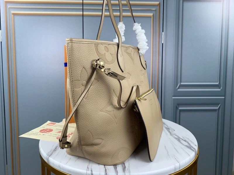 Top mirror Louis Vuitton Shopping Bags