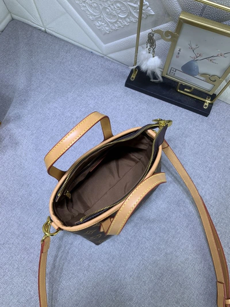 Mirror quality Louis Vuitton Shopping Bags