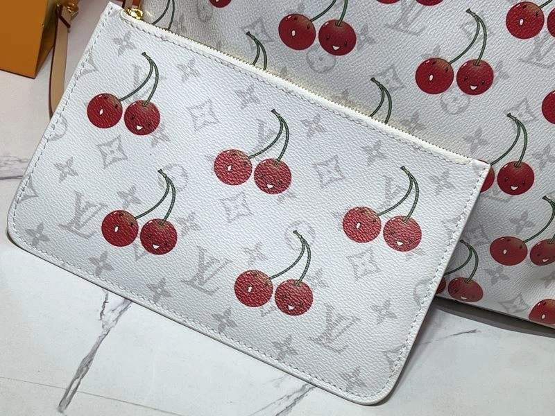 Low-cost Louis Vuitton Shopping Bags