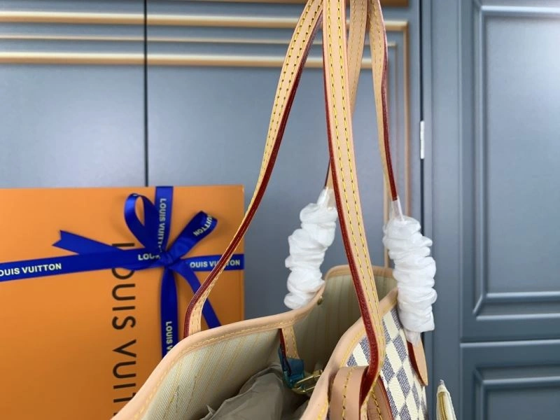 Top match Louis Vuitton Shopping Bags